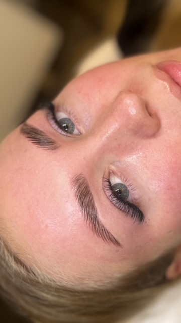 Combination brows / Cheshire • Dollface Make-Up Studio